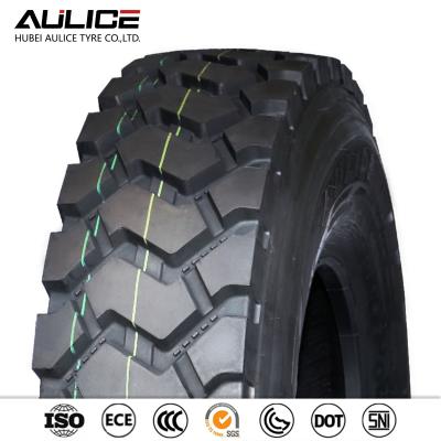China O pneumático sem câmara de ar 11R22.5 de TBR 16 PARES 18 PARES monta pneus o pneumático AW003 do ônibus do caminhão com boa dissipação de calor à venda