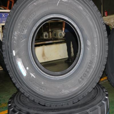 中国 11.00R22.5 Aulice AW003の頑丈なトラックは補強されたビードの強い牽引にタイヤをつける 販売のため