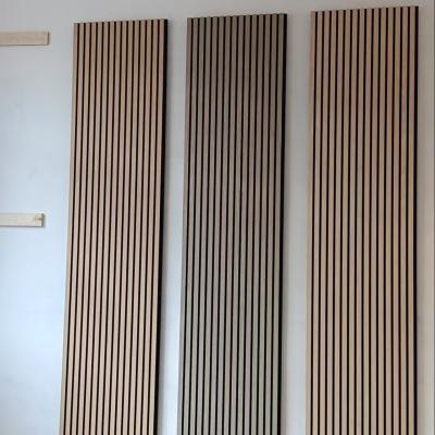 Cina Pannelli acustici Wppd ecologici con rivestimento in legno per interni eleganti in vendita