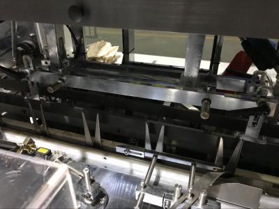 Cina Macchina di produzione del creatore della scatola 5.1KW 60/Min Servo Motor Tissue Paper/carta velina in vendita