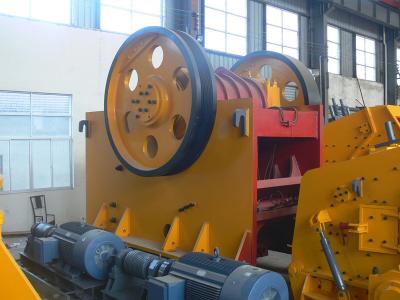 Cina Potere schiacciante di pietra mobile dell'attrezzatura mineraria 160KW della macchina del frantoio a mascella del PE in vendita