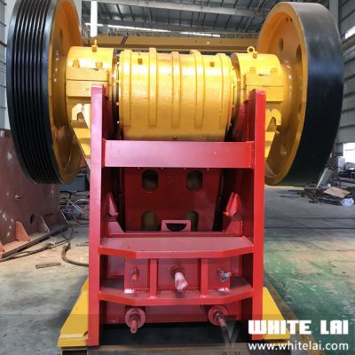 Cina Frantoio a mascella di equivalente PE-750X1060 dell'alligatore 3042 per l'impianto di frantumazione del basalto 150tph in vendita