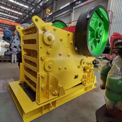 Cina Frantoio a mascella della roccia di riciclaggio dei rifiuti della costruzione 160kw 625tph in vendita