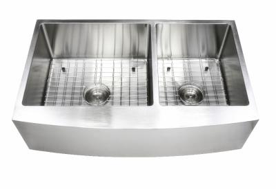 China 36 Inch Apron Stainless Steel Kitchen Sink Curved Front Farm Brushed Surface / Apron Stainless Steel Kitchen Sink for sale