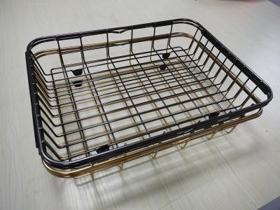 Cina Piatto estensibile dell'oro regolabile della cucina PVD che asciuga canestro in scaffale dello scolapiatti del lavandino in vendita