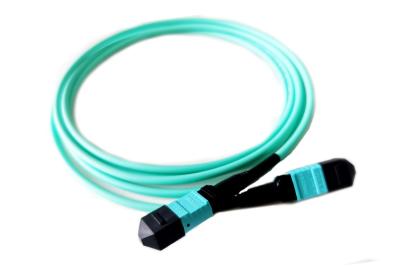 Cina 12 IEC 24764 del cavo a fibre ottiche OM4 del centro MTP MPO per le reti locali in vendita