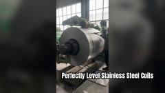 430 stainless steel coils are being leveled on the machine