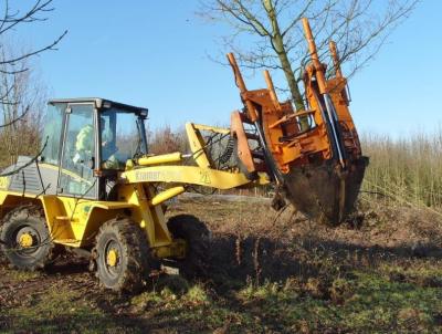China OEM Hydraulic Excavator Tree Spade and Tree Mover Machine with High Survival Rate for sale
