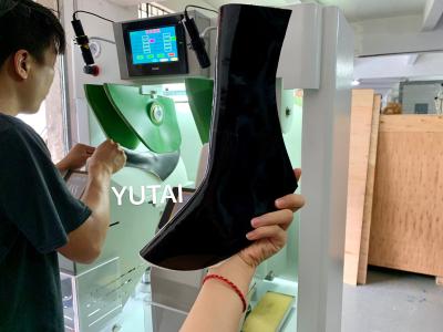 China Nuevamente desarrollada máquina de calentamiento de vapor de forma perfecta deformada y planchada / superior / botas de montar 970 * 890 * 1750mm en venta