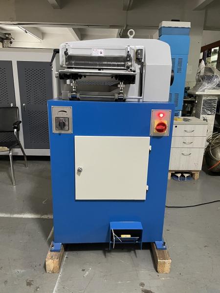 Quality High Precision Leather Belt Strap Cutting Machine Energy Efficiency Smooth And for sale