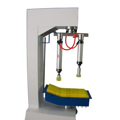 Cina YT-013 Macchina per la marcatura della linea di tracciamento del bordo della scarpa per scarpe da ginnastica/sportive/calzature casual in vendita
