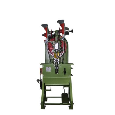 Máquina de calzado FOSHAN Máquina automática de clavijas para clavijas de zapatos Peso 230KG Dimensiones de la máquina 550*600*1430mm