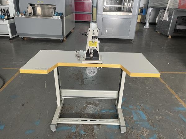 Quality YT-801T Automatic Shoe Trimming Machine 1250*580*140mm Industry Shoe Making for sale