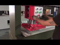 Volledig automatische leer die snijmachine bank en schoen 2250 * 1050 * 2050mm