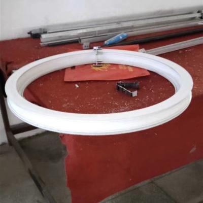 中国 アルミアーチ CNC 曲がり機械 5.8Kw 特殊形状の4軸定位システム 販売のため