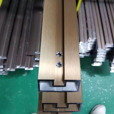 China CNC 3000mm Two Spindle Fully Automatic Aluminium Window Drilling Milling Machine à venda