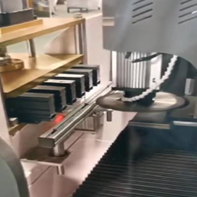 中国 CNC アルミ端フレーシング機械 アルミ窓ドア機械 統合 販売のため
