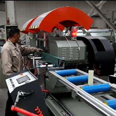 Κίνα Εργοστάσιο Κίνας Μηχανή κοπής CNC διπλής κεφαλής για αλουμίνιο και UPVC Win-Door για θερμή πώληση προς πώληση