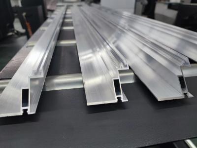 Cina Macchine per il taglio CNC a 5 assi di alluminio per angolo spaziale in vendita