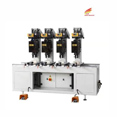 Cina Portelli in alluminio con maniglie integrate per la lavorazione del metallo con macchinari CNC in vendita