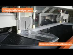 Macchina per la parete a cortina ad angolo composto 5 assi CNC doppia sega a mitra 4kw*2 2800r/min