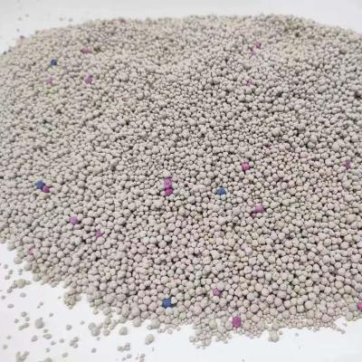 China Ultra Absorbent Bentonite Cat Litter with Low Tracking and Dust Free Performance for sale