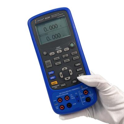 中国 208*95*45mm Process Calibration Calibrator with High Accuracy Class and 4-20ma Volt Hz Output 販売のため