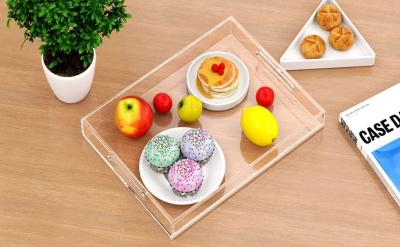 China Acrylische decoratieve bak organisator voor Ottomaanse koffietafel met handvaten Te koop