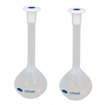 China 100 ml Plastic Laboratory Volumetric Measuring Flasks met Snap Caps Measuring Flask Hittebestendige voor laboratorium Te koop