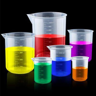 China Plastic Beakers Plastic Graduated Cups Clear Multipurpose Measuring Cups Epoxy Mixing Cups, Liquid Container Beakers Te koop