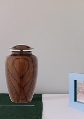 China Cherry Wood Grain Finish Crematie Urn. Mensenas. Volwassenen Herdenkingsurn, Begrafenis, Begrafenis Crematie Urn. Te koop