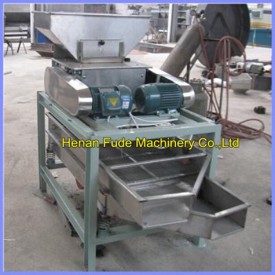 China Walnut cutting machine, walnut particles chopping machine for sale
