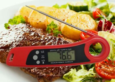 Cina Termometro di carne del BBQ di Digital con l'esposizione automatica di rotazione per la cottura della cucina in vendita