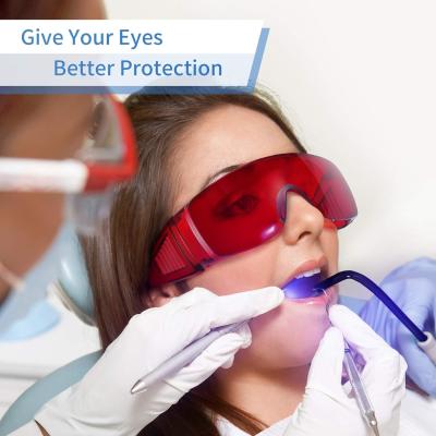 Cina SJ Curing Light Glasses Dental Teeth Whitening Safety Glass Dental Eyewear LED Protective Goggles OEM Wholesale in vendita