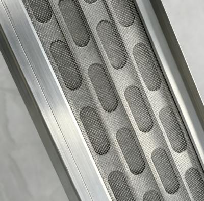 China High Tensile Strength Aluminum Gutter Leaf Guards Deformation Proof for sale
