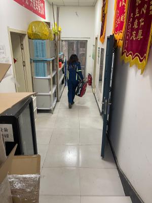 中国 102柔らかい開始の特徴とのBpm CPRの圧縮機械AC110~240V中心の圧縮MCC-E1 販売のため