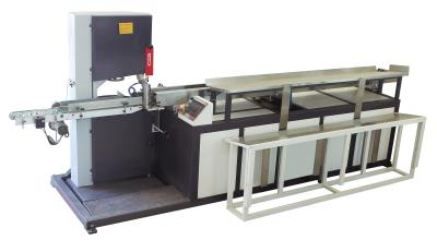 China Kitchen Towel Band Saw Cutting Machine PLC Control Toilet Paper Cutting Machine 380V for sale