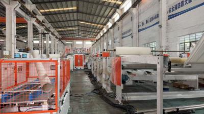 China Custom Toilet Paper Rewinding Machine PLC Controlled Toilet Tissue Manufacturing Machine Automatic for sale