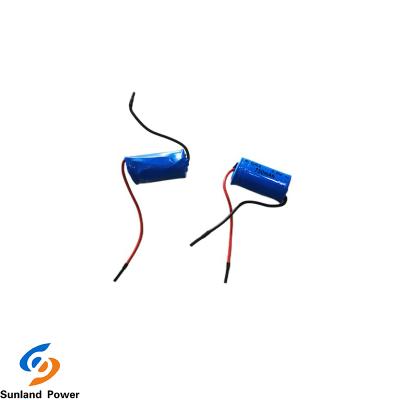 China CR2 3.0 V 750 mAh batteries  used in  Camers Night-vision goggles, LED flashlights,  Smart meters (water, gas, electricity) and instrumentation  Lighted for sale