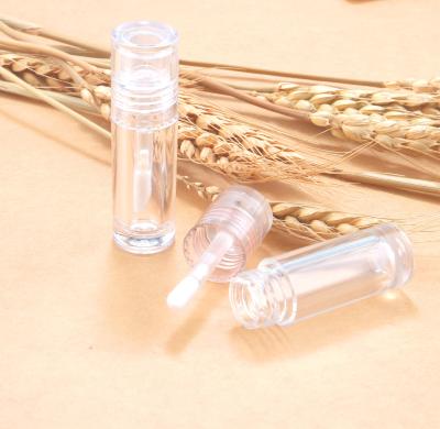 China Direct factory delivery transparent lip gloss containers and packaging cosmetic container pen lip gloss tube containers for sale