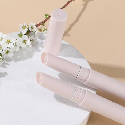 China Alle huidtypen Oogschaduw stick tube Twist Up Custom Leeg Lipstick Containers Verpakking for sale
