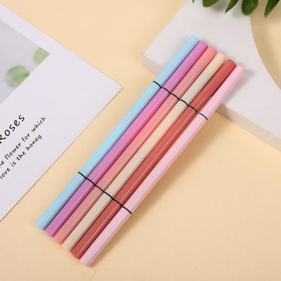 中国 Tube Container Multi - Function Professional Retractable Eyebrow Mascara Eyelash Brush Makeup Tool 販売のため
