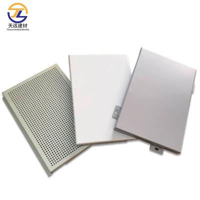 Cina Granito marrone Griglie di finestre in alluminio pannelli di accesso acustici impermeabili OEM in vendita