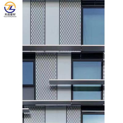 China 0.5mm - 1.5mm Aluminium Strip False Ceiling Aluminium Baffle Ceiling For Shopping Mall for sale
