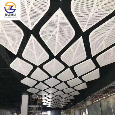 Cina Parete cortina in alluminio personalizzato per soffitto di edifici per uffici con diverse opzioni di perforazione in vendita