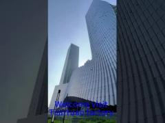 Grande edificio in alluminio