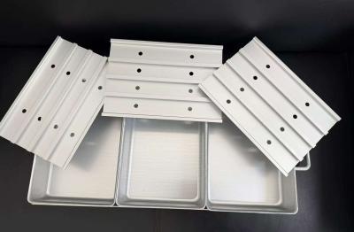 China Full Size Recyclable Durable CE Certified Food Grade Rectangle Aluminum Frozen Seafood Container Freezing Tray With Lids for sale