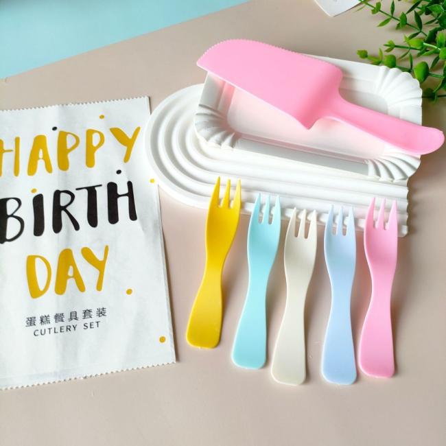 Birthday Cake Suit Knife and Fork Set Food Grade Disposable Plasticknife Fork Plate Suit Plate Cake Cutlery Suit