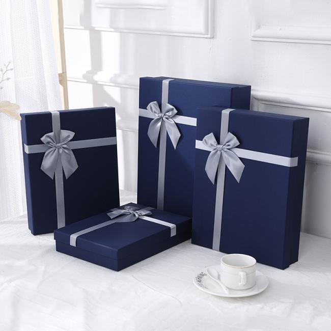 China Wholesale Modest Concise Style High Quality Custom Logo Printing Present Box