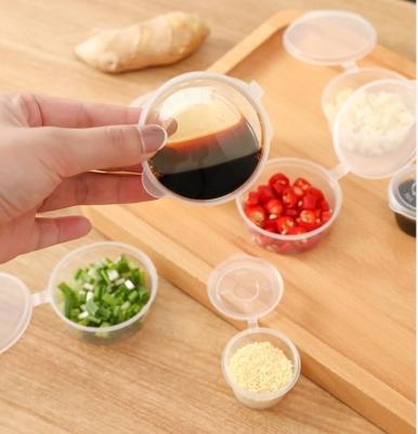China Transparent Plastic Cup for Sealing Sauce Customized Request Accepted Simple Design for sale